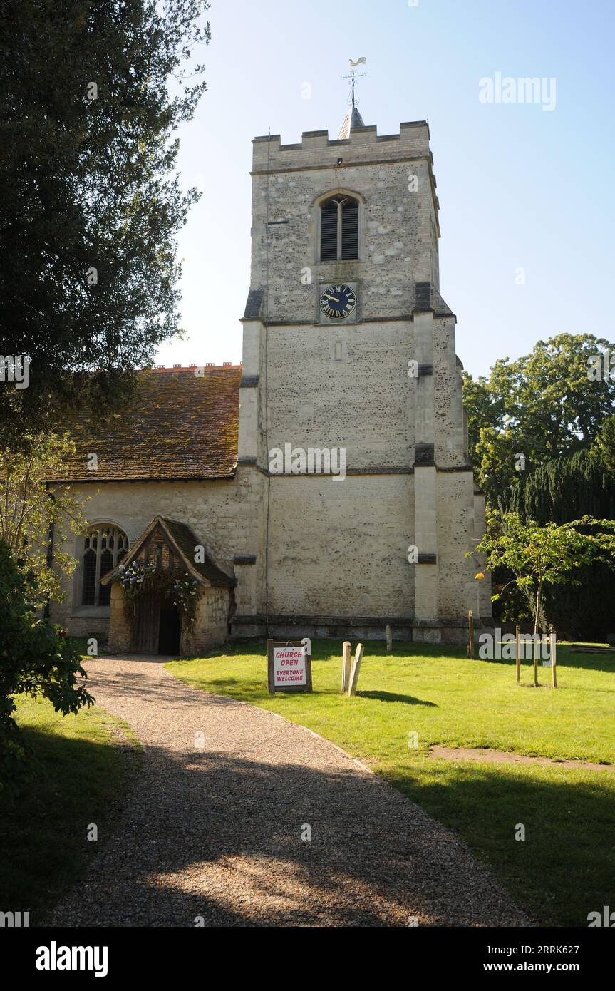 Grantchester st andrew and st mary hi-res stock photography and images ...