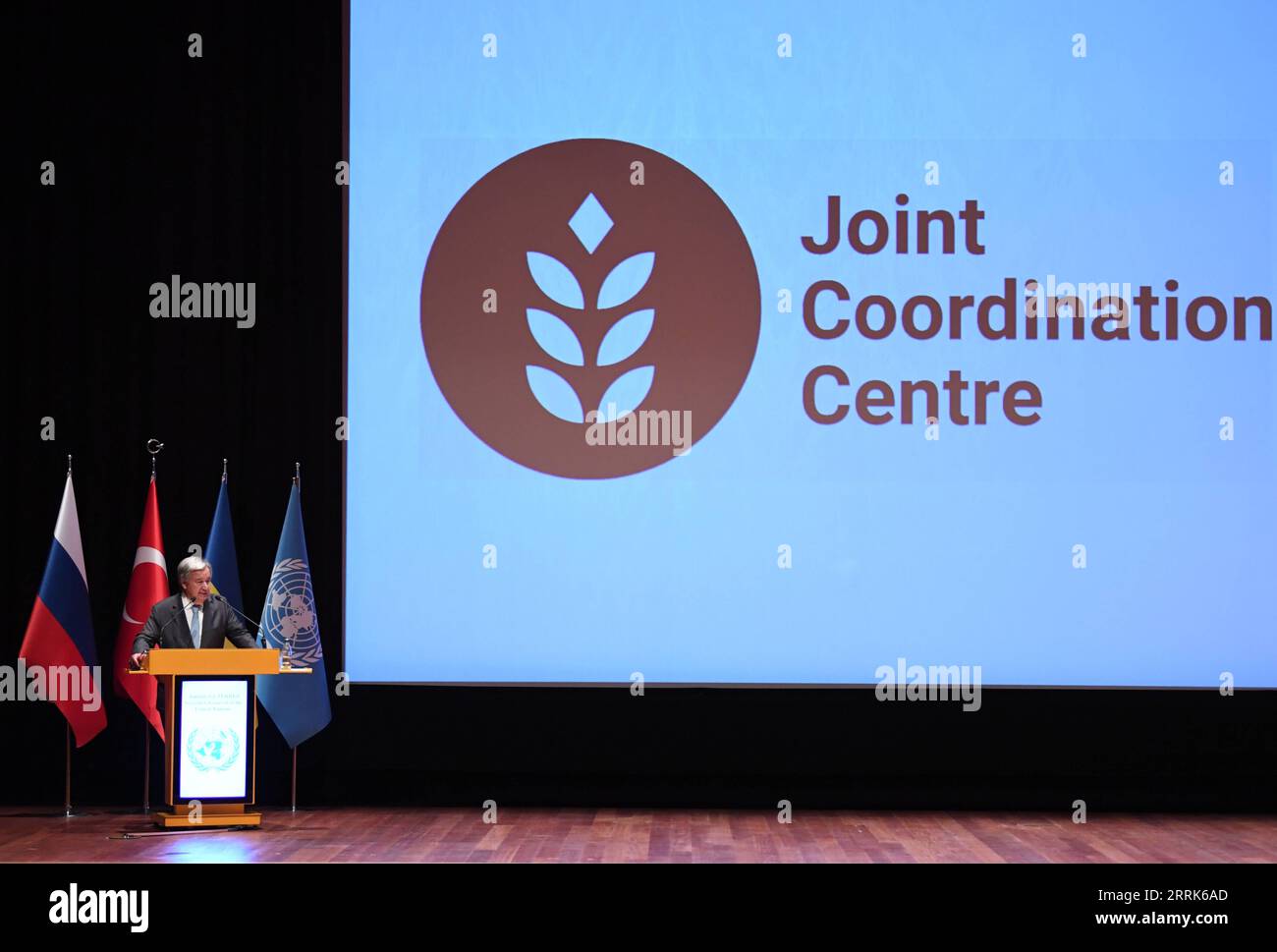 Jointcoordination hi-res stock photography and images - Alamy