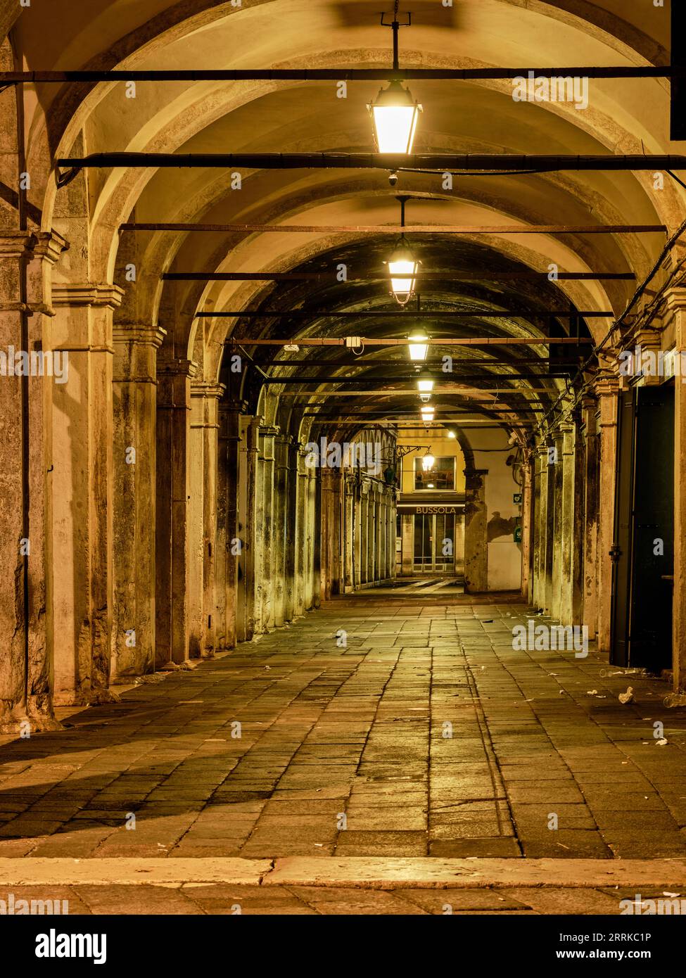 Venice alley night historical hi-res stock photography and images - Alamy