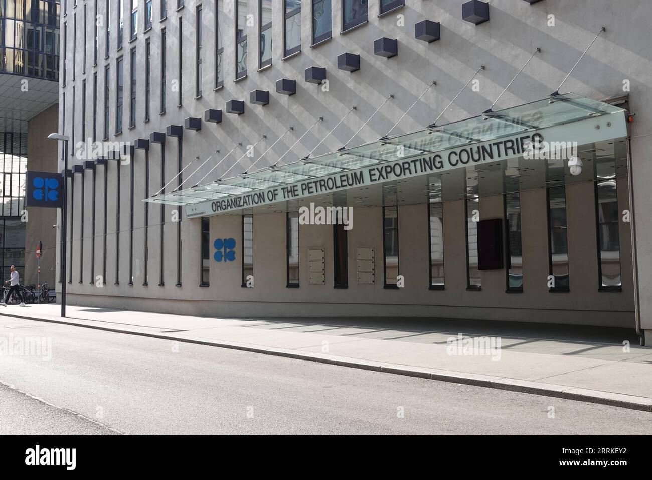 Austria viena opec production hi-res stock photography and images - Alamy