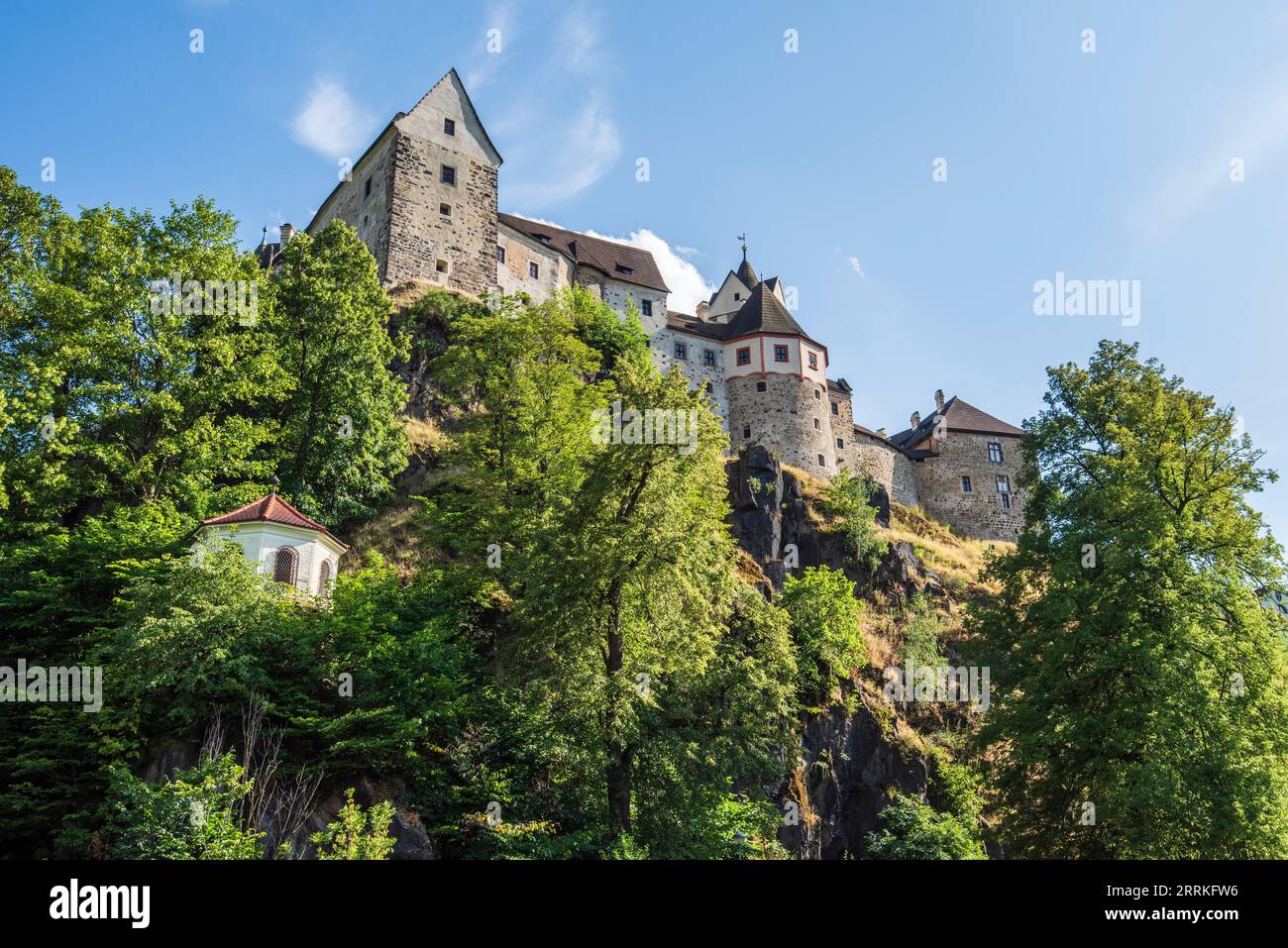 Loket castle on the river cheb in loket hi-res stock photography and ...
