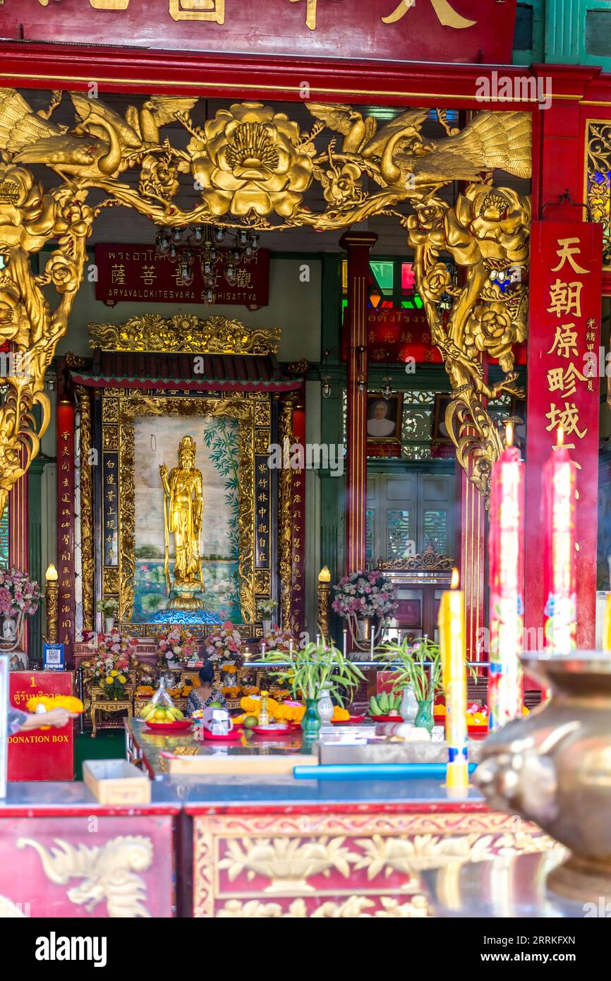 Guan Yin Shrine, 900 year old statue of Guan Yin, Chinese Goddess of ...