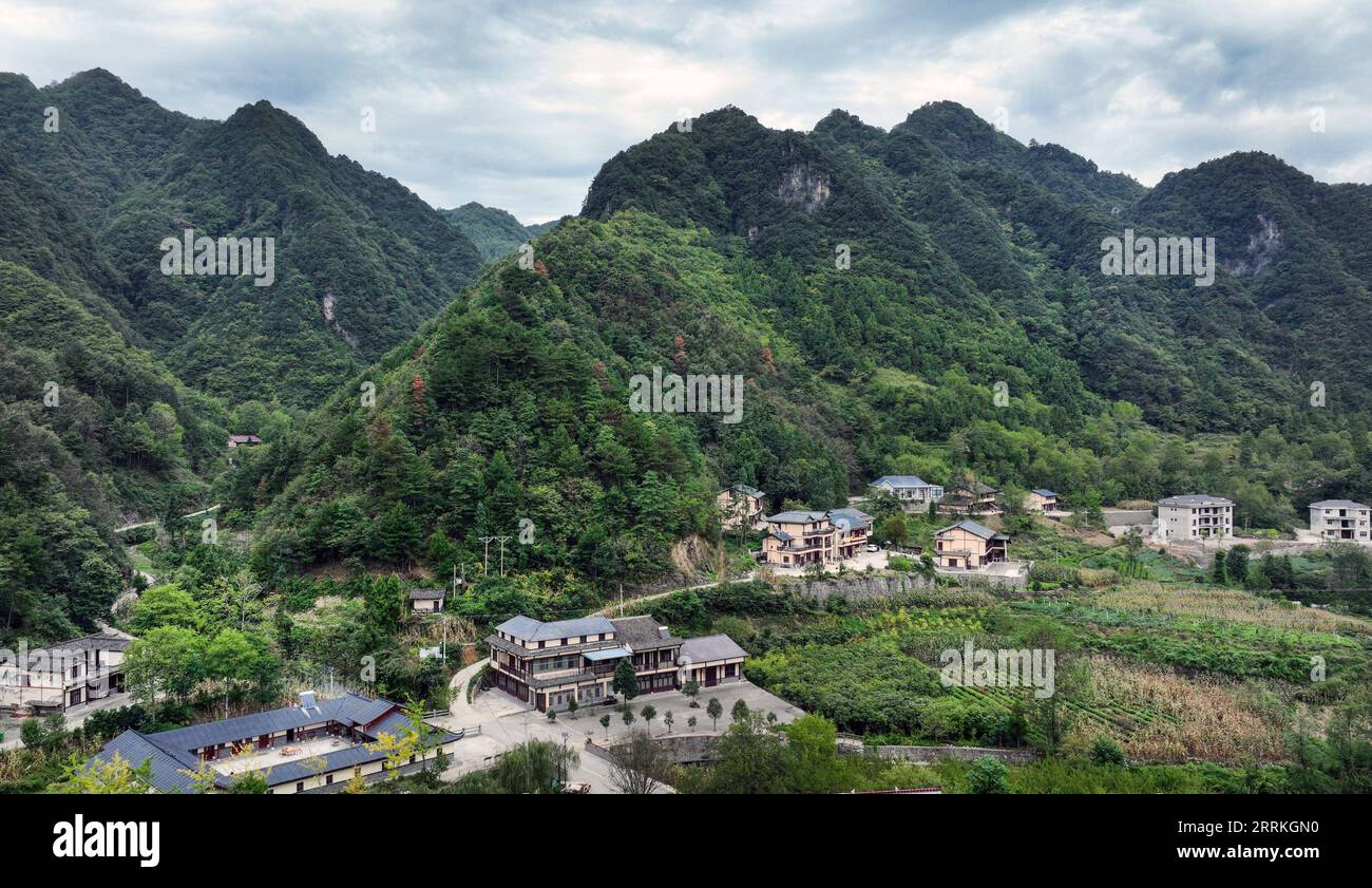 220908 -- NINGQIANG, Sept. 8, 2022 -- Aerial photo taken on Sept. 6 ...