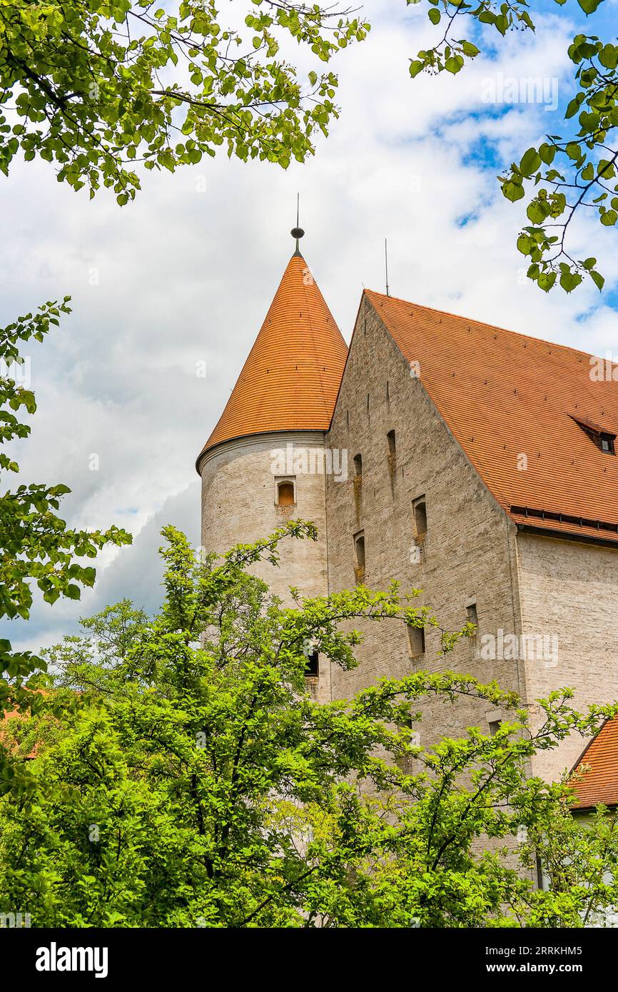 New castle buildings hi-res stock photography and images - Alamy