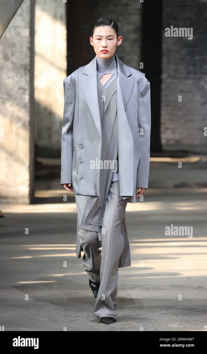 220910 -- BEIJING, Sept. 10, 2022 -- A model presents a creation by ...