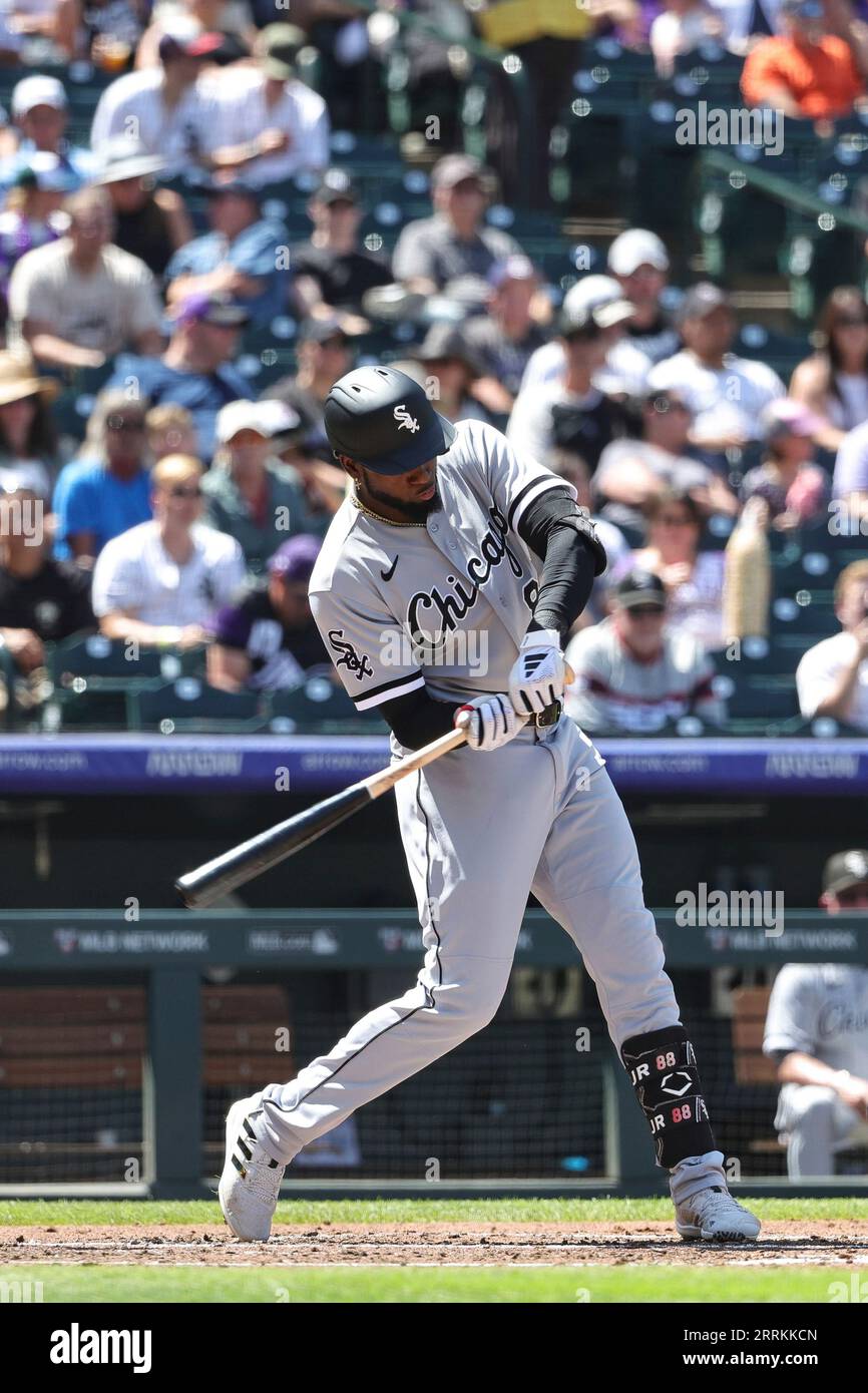 Chicago White Sox center fielder Luis Robert Jr. (88) swings at the ...
