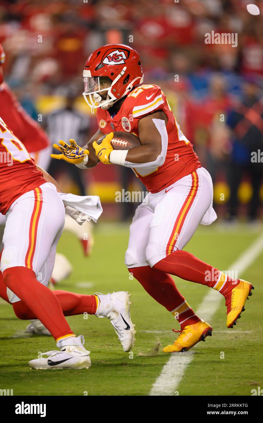 Kansas City Chiefs running back Clyde Edwards-Helaire carries the ball ...