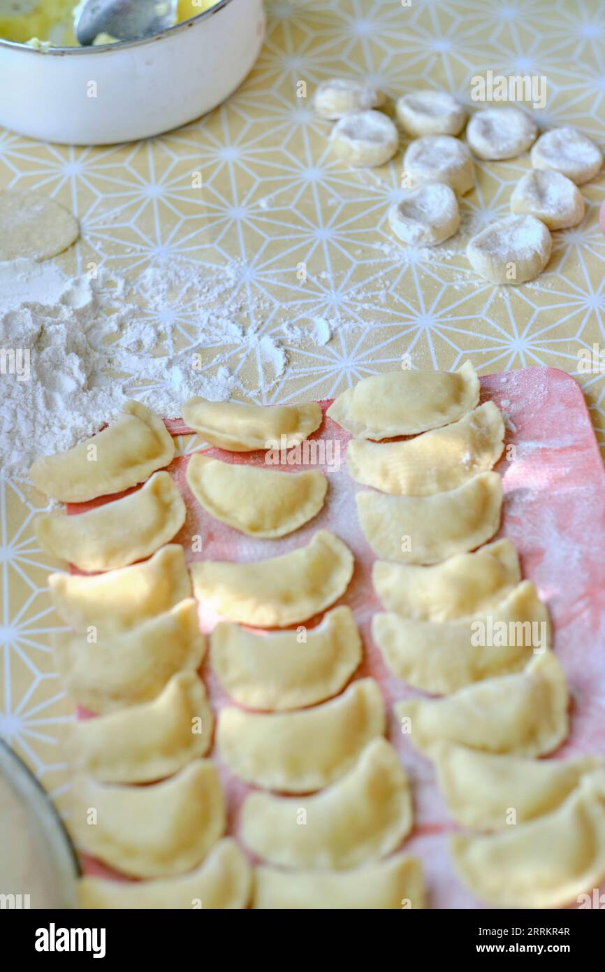 Food modeling hi-res stock photography and images - Alamy