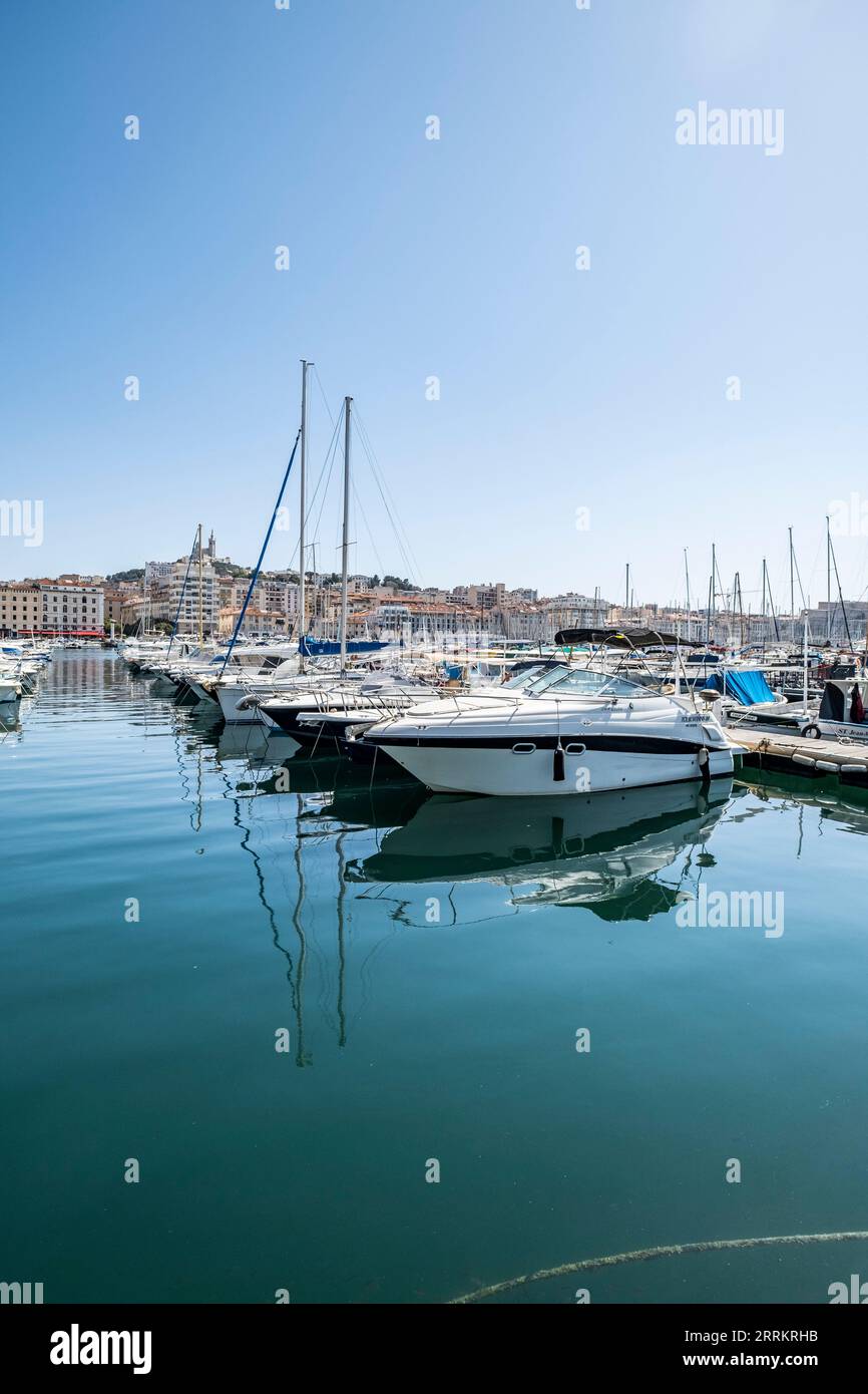 Ships in marseille port hi-res stock photography and images - Alamy