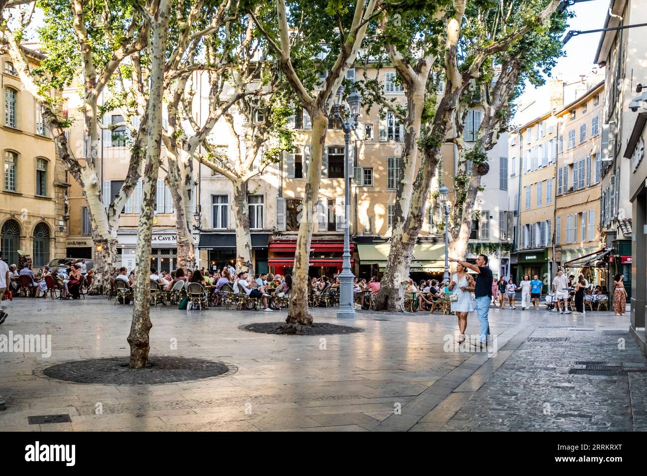 People in cafes bars in the old town of aix en provence hi-res stock ...