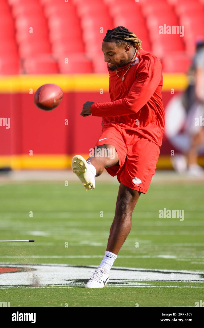 Kansas City Chiefs safety Justin Reid practices kicking field goals ...