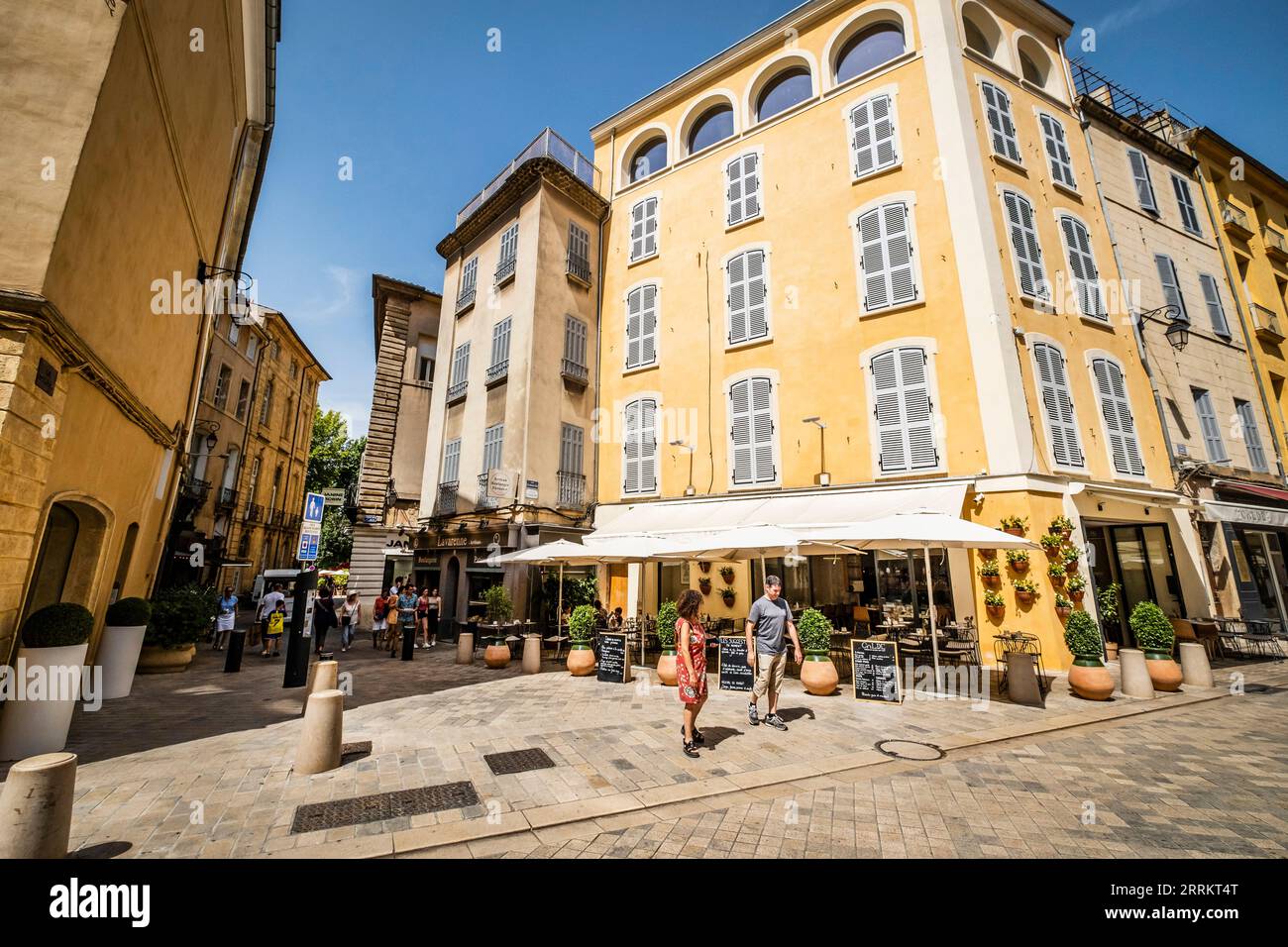 Stores and cafes in the old town of aix en provence hi-res stock ...