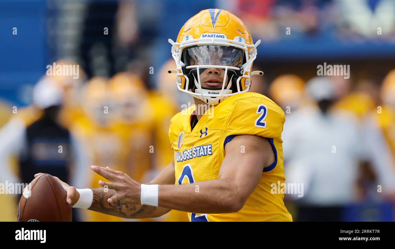 San Jose State quarterback Chevan Cordeiro (2) throws the ball in the ...