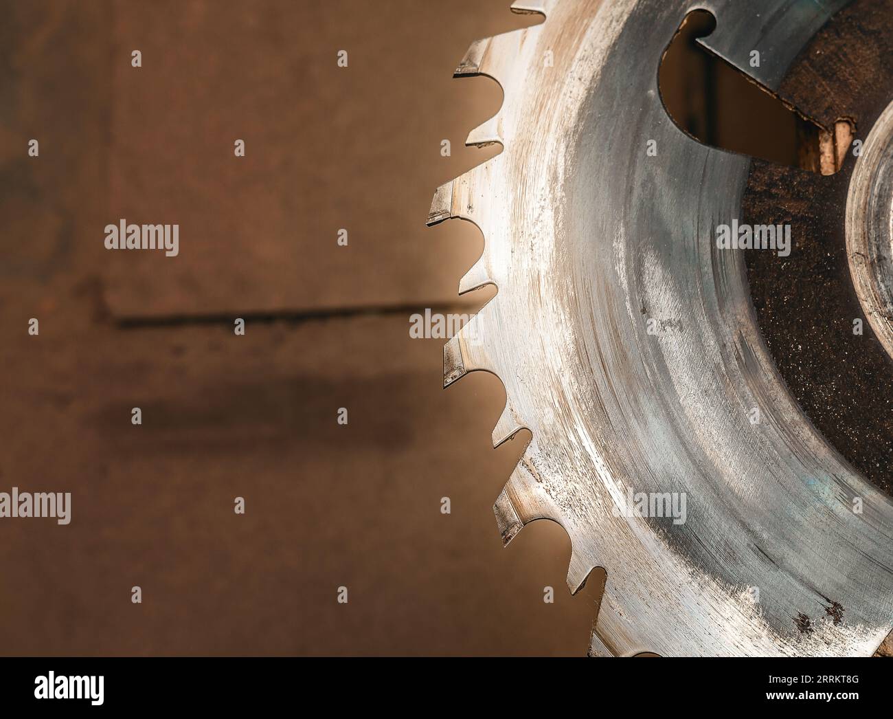 Sawing in half hi-res stock photography and images - Alamy