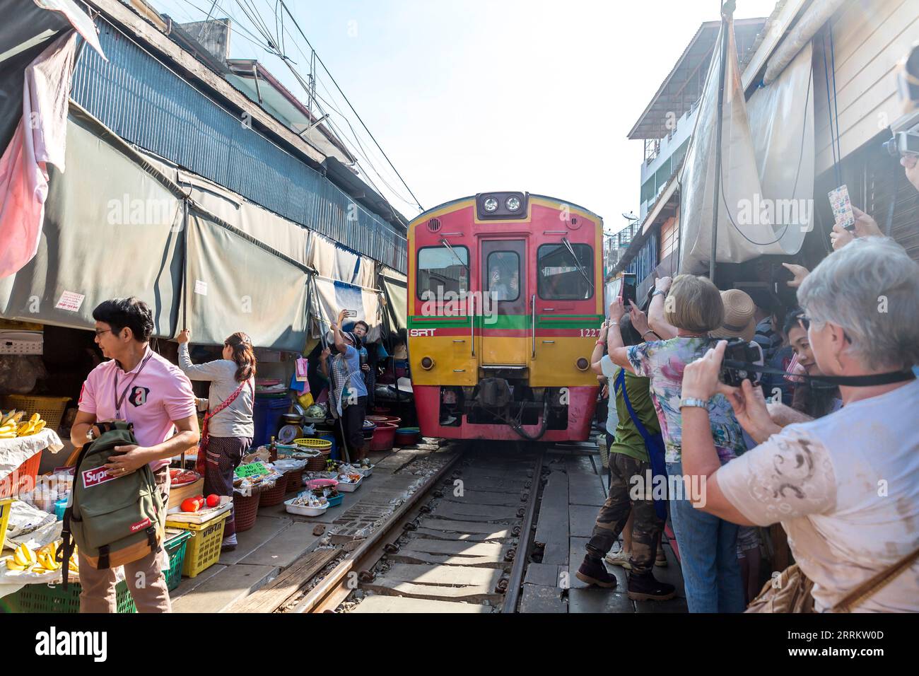 Unusual railway stations hi-res stock photography and images - Alamy