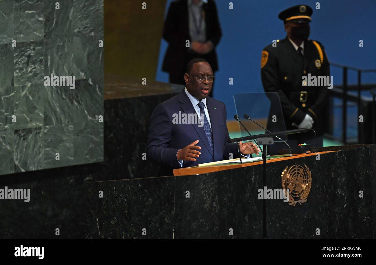 Challenges and solutions hi-res stock photography and images - Alamy