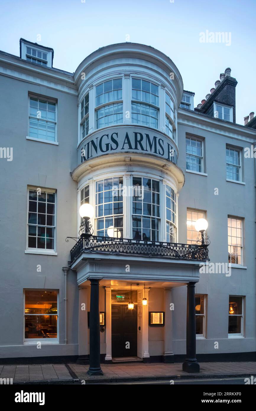 England, Dorset, Dorchester, Historic Kings Arms Hotel Stock Photo - Alamy