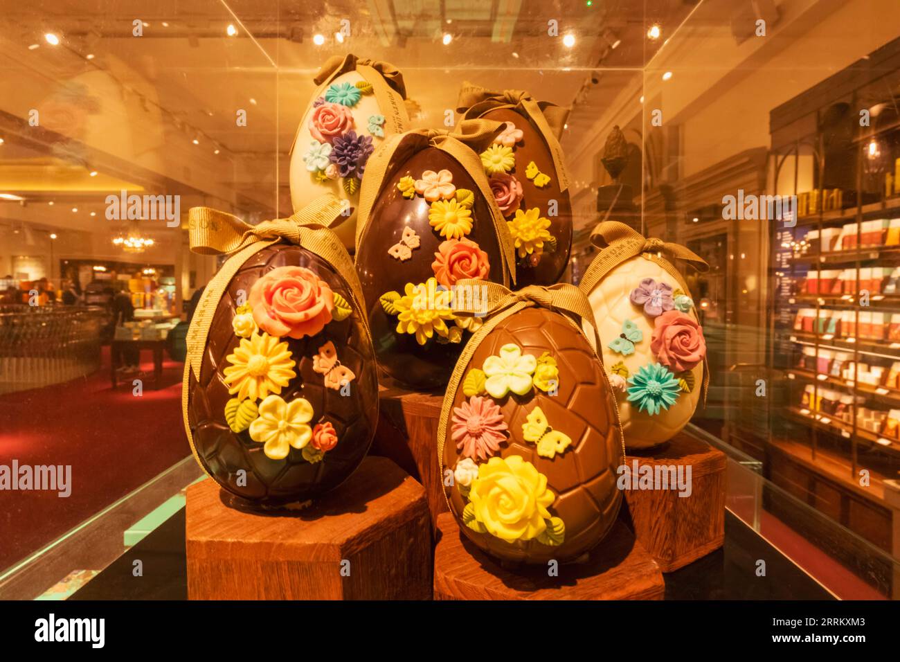Easter shop display london hi-res stock photography and images - Alamy