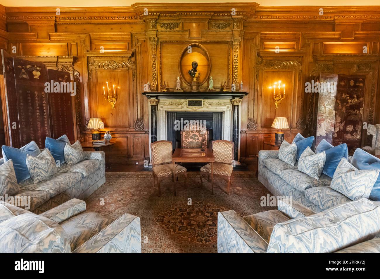 England, Kent, Maidstone, Leeds Castle, The Thorpe Hall Drawing Room ...