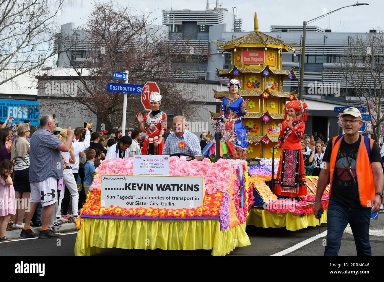 220924 -- HASTINGS, Sept. 24, 2022 -- Kevin Watkins drives his Chinese ...