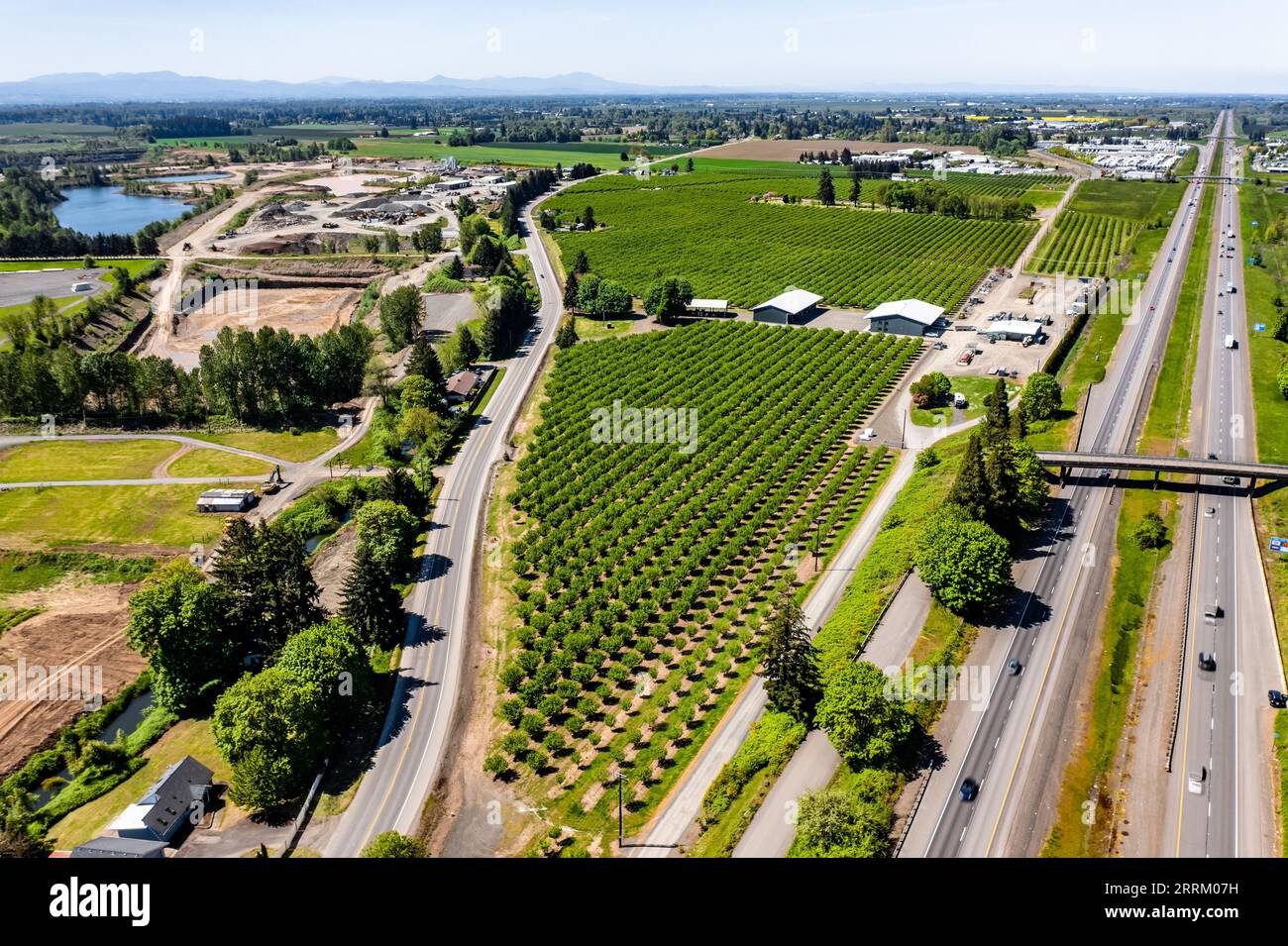 Mckenzie river aerial hi-res stock photography and images - Alamy