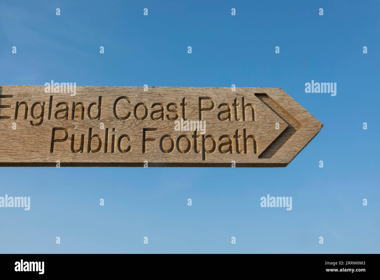 Coast path sign britain hi-res stock photography and images - Alamy