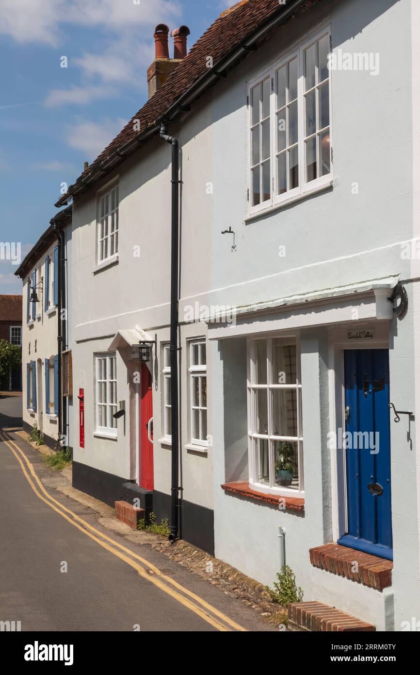 Village houses street scene hi-res stock photography and images - Alamy