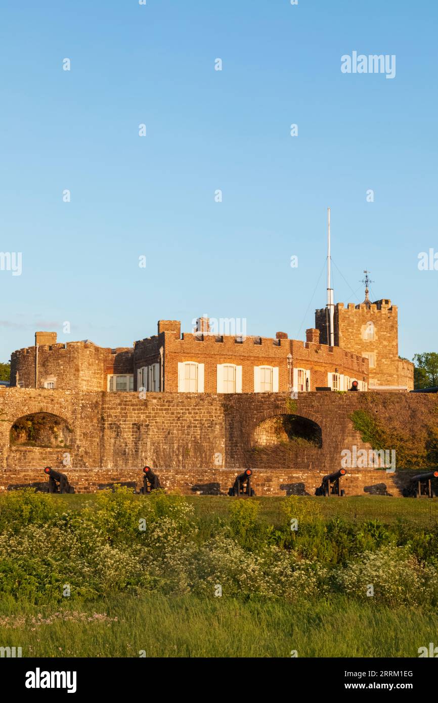 Deal walmer castle hi-res stock photography and images - Alamy