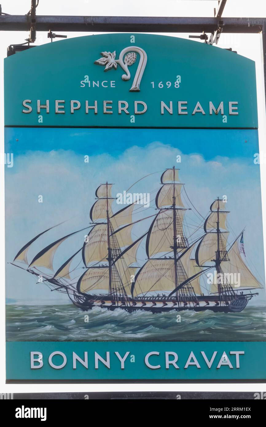 The ship pub sign hi-res stock photography and images - Alamy