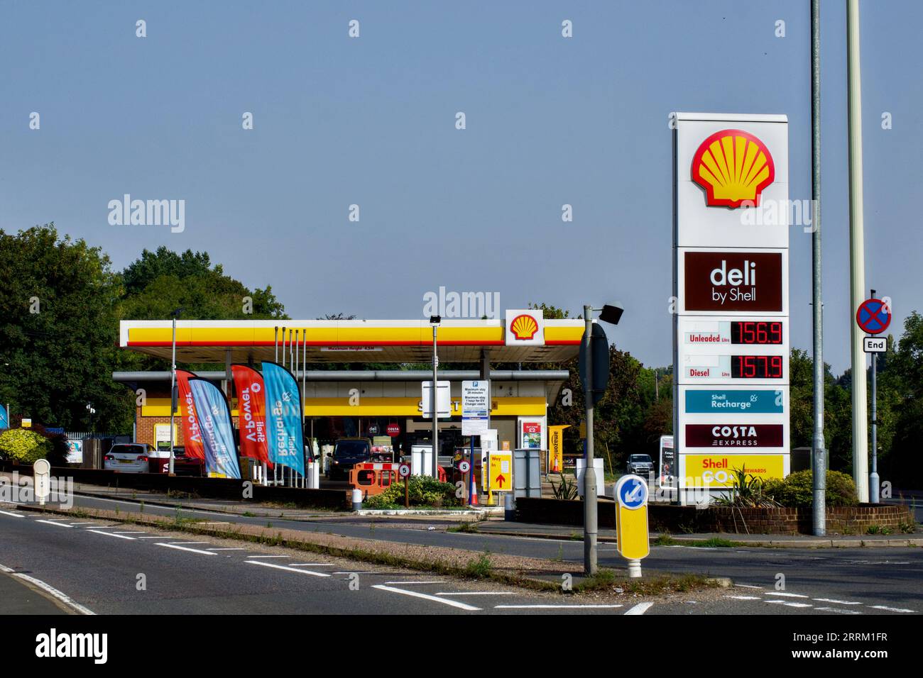 Deli by shell hi-res stock photography and images - Alamy