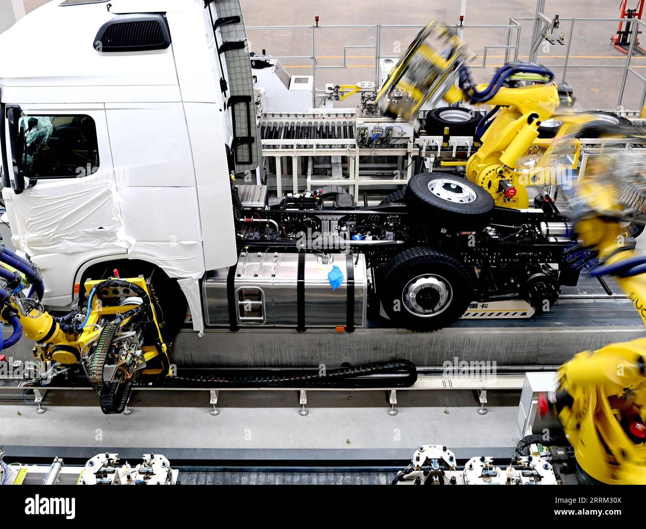 Assembled trucks hi-res stock photography and images - Alamy