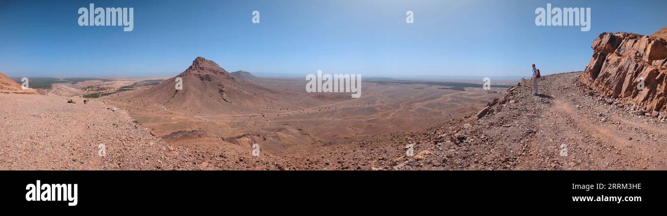 Atlas mount hi-res stock photography and images - Alamy