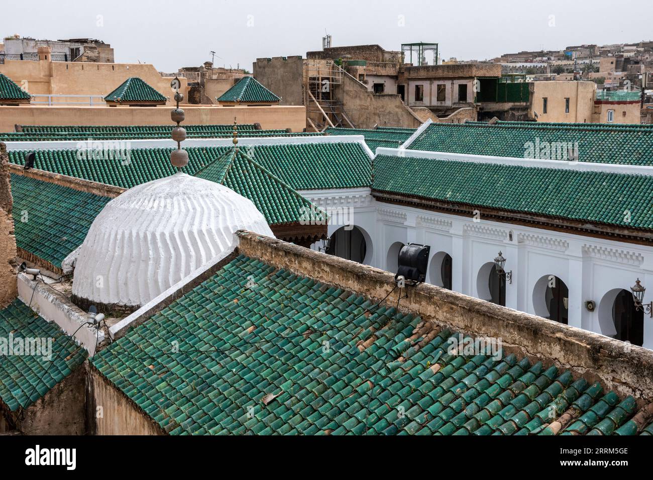 Beautiful green roof of the famous al qarawiyin mosque in fes hi-res ...
