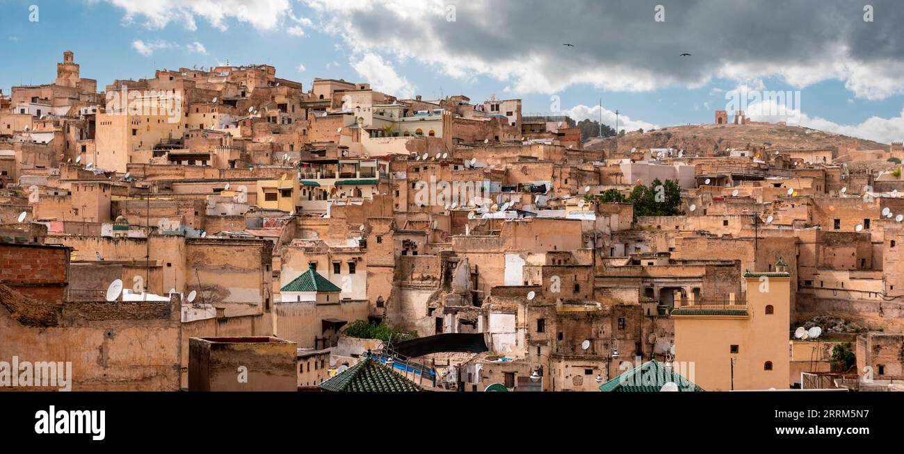 Oriental panoramic hi-res stock photography and images - Alamy