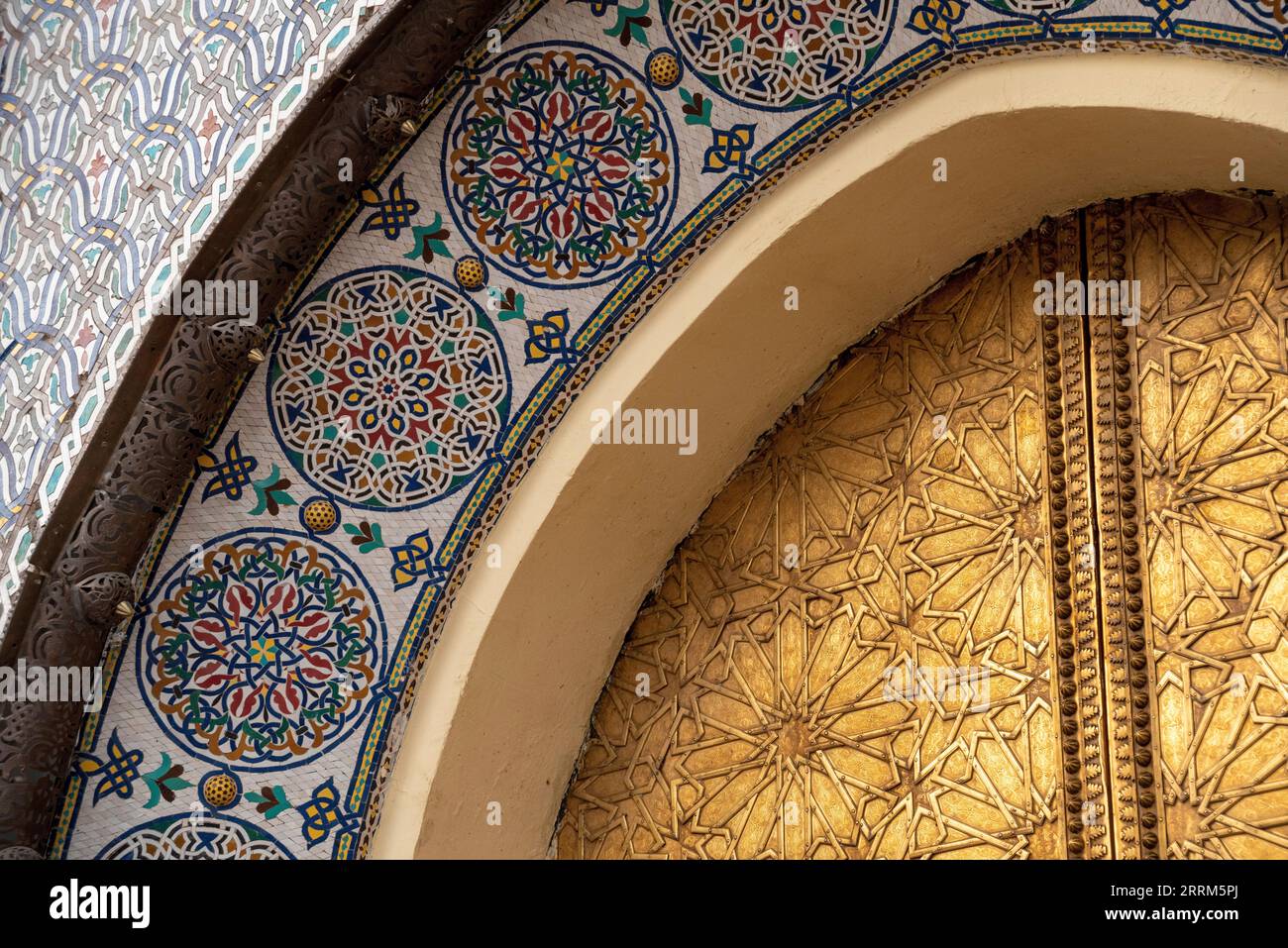 Famous golden main entrance of the Royal Palace in Fes, Morocco Stock ...