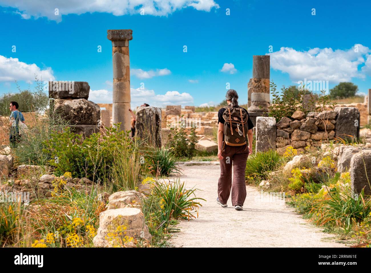 Ancient roman ruins overgrown hi-res stock photography and images - Alamy
