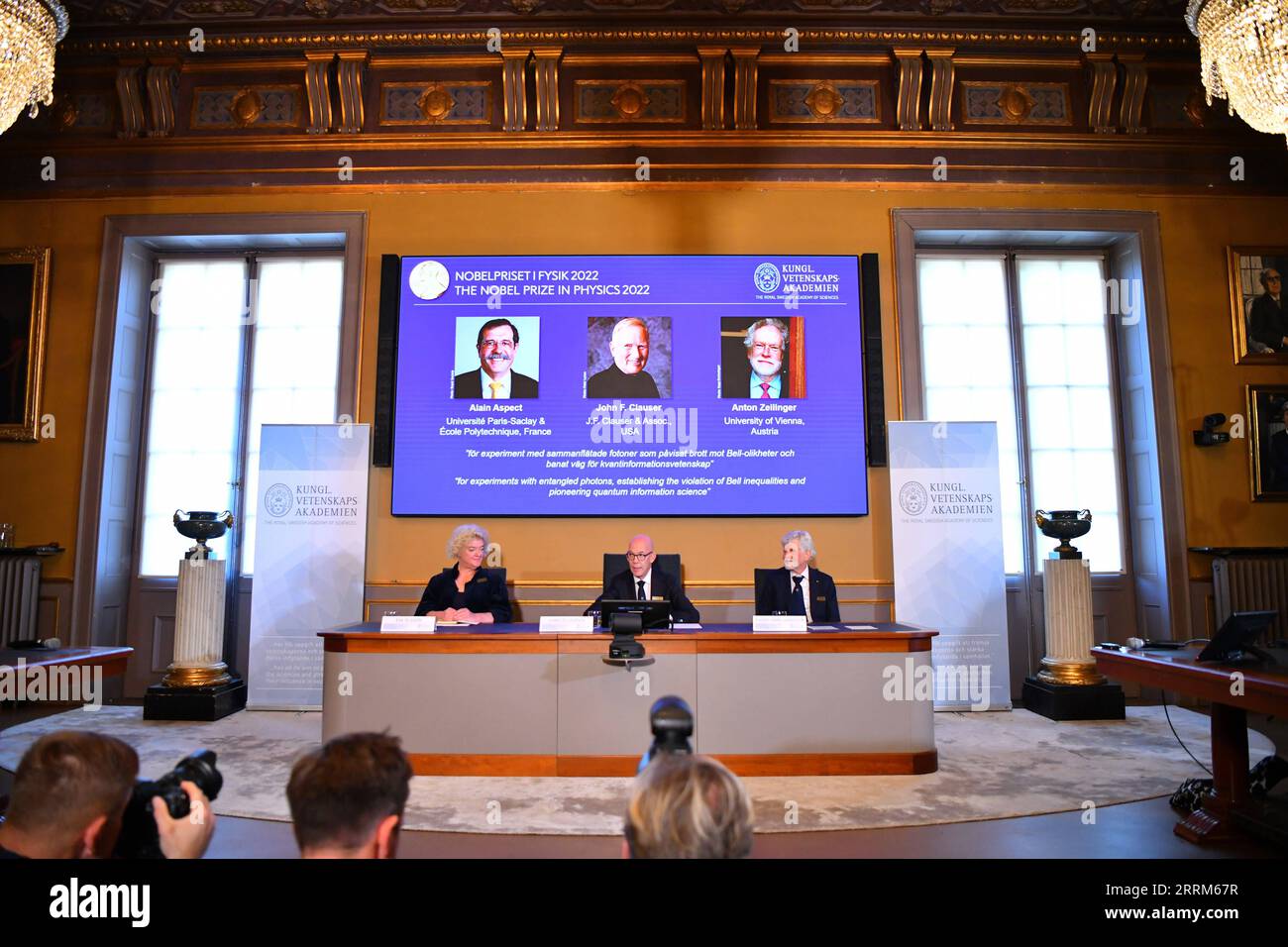 Nobel prize physics 2022 hi-res stock photography and images - Alamy