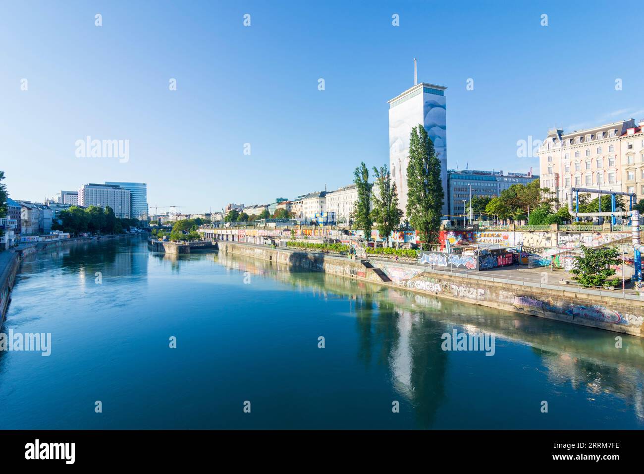 Vienna, river Donaukanal, high-rise Ringturm, disco Flex in 01 ...