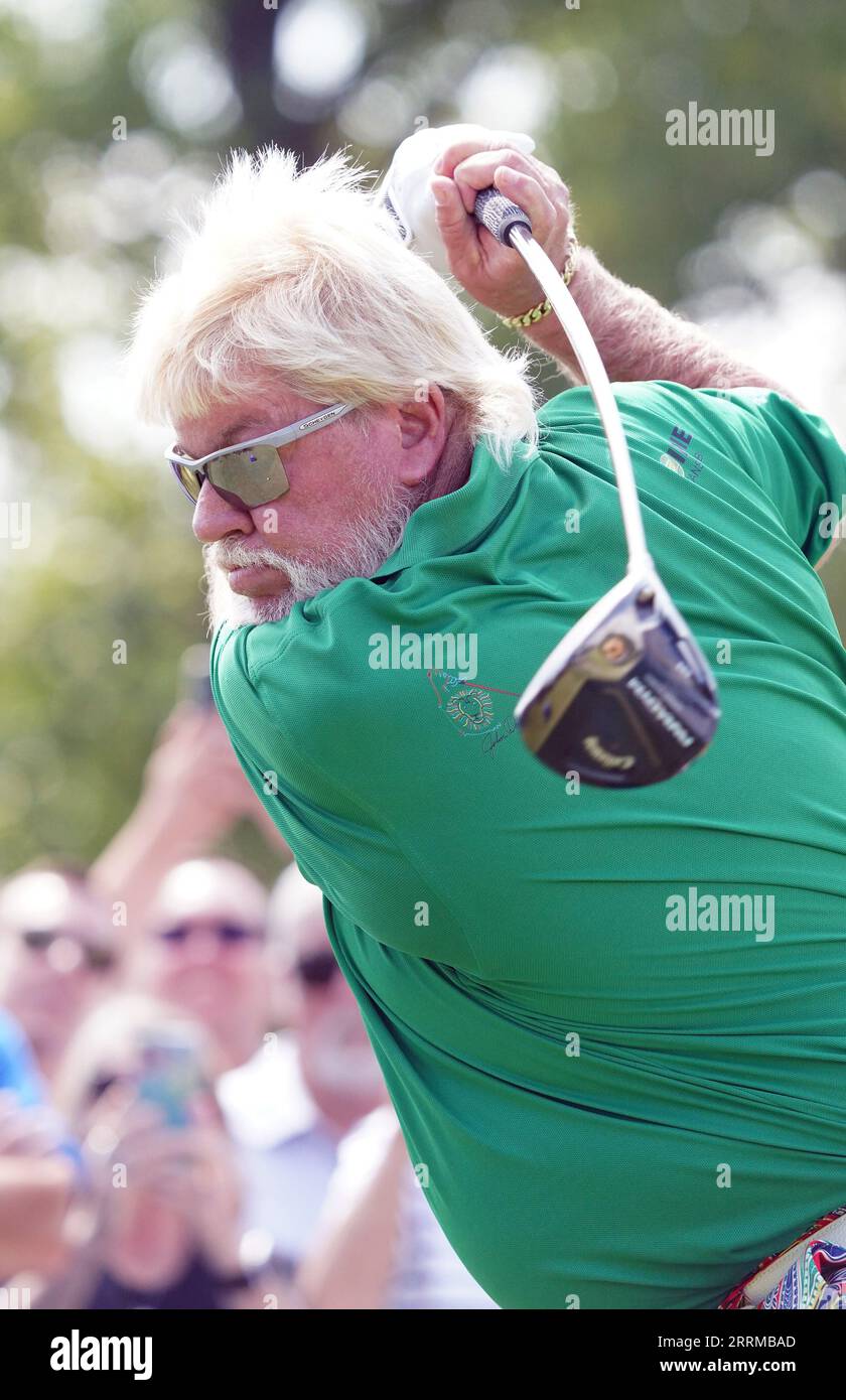 St. Louis, United States. 08th Sep, 2023. Golfer John Daly winds up ...