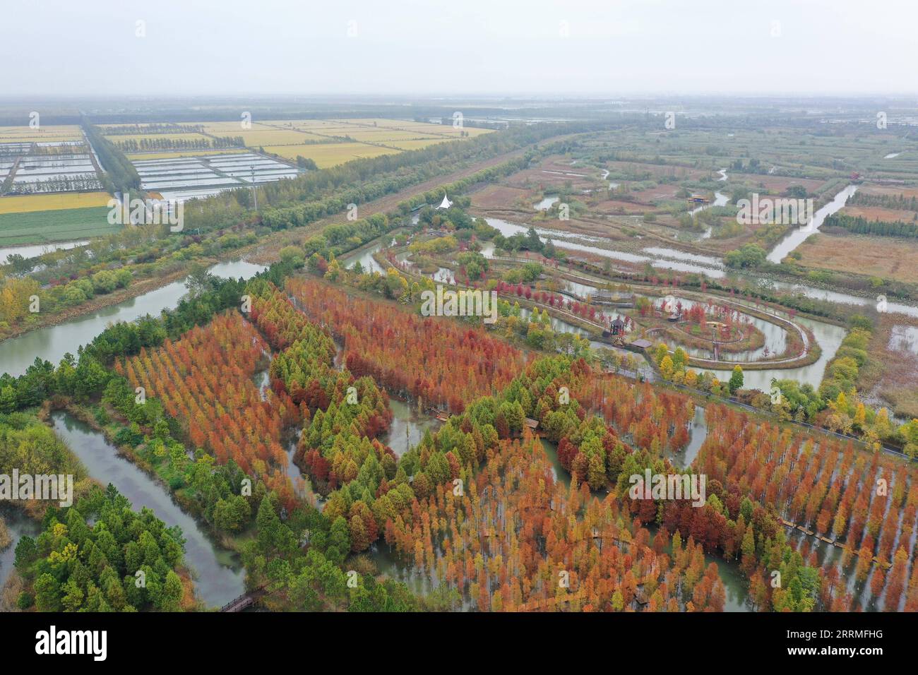 221026 -- SIHONG, Oct. 26, 2022 -- This aerial photo taken on Oct. 26 ...