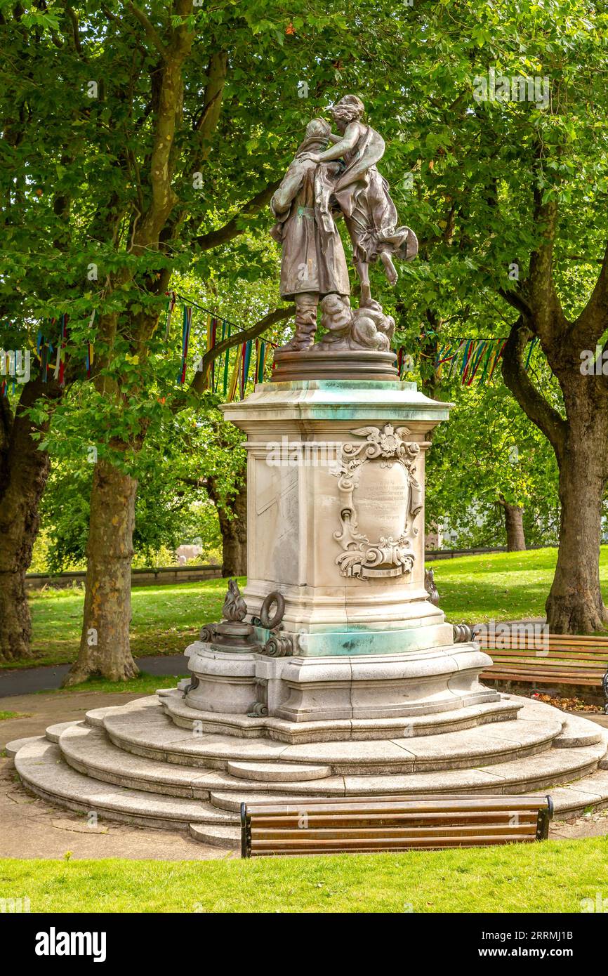 War Memorial Statues of local heroes at Nottingham Castle, UK Stock ...
