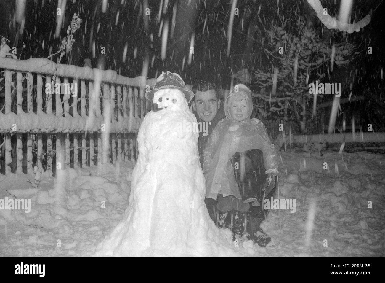 1950s snowman hi-res stock photography and images - Alamy