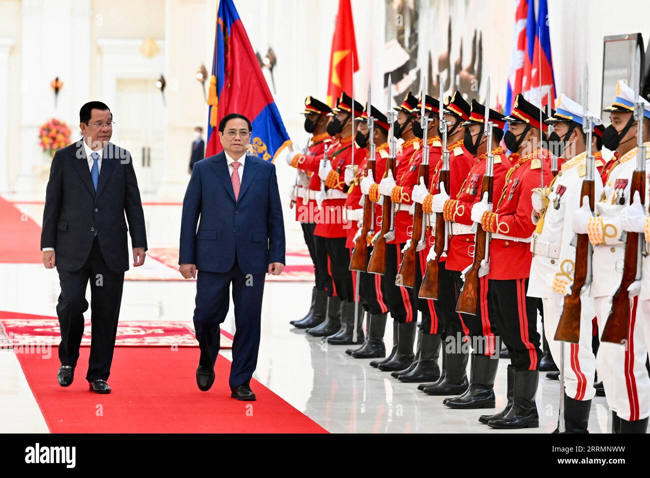 221109 -- PHNOM PENH, Nov. 9, 2022 -- Cambodian Prime Minister Samdech ...