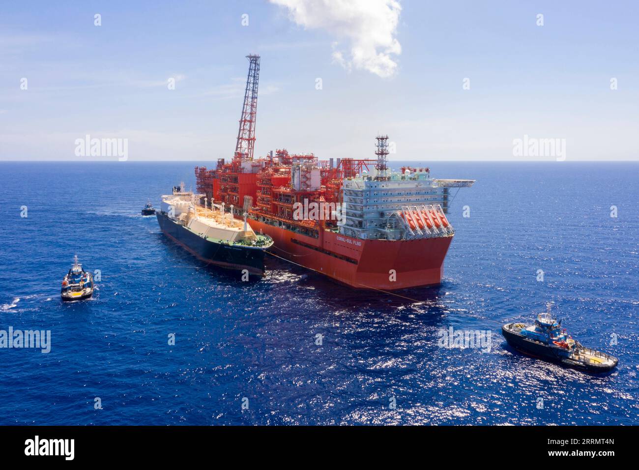 Flng platform hi-res stock photography and images - Alamy