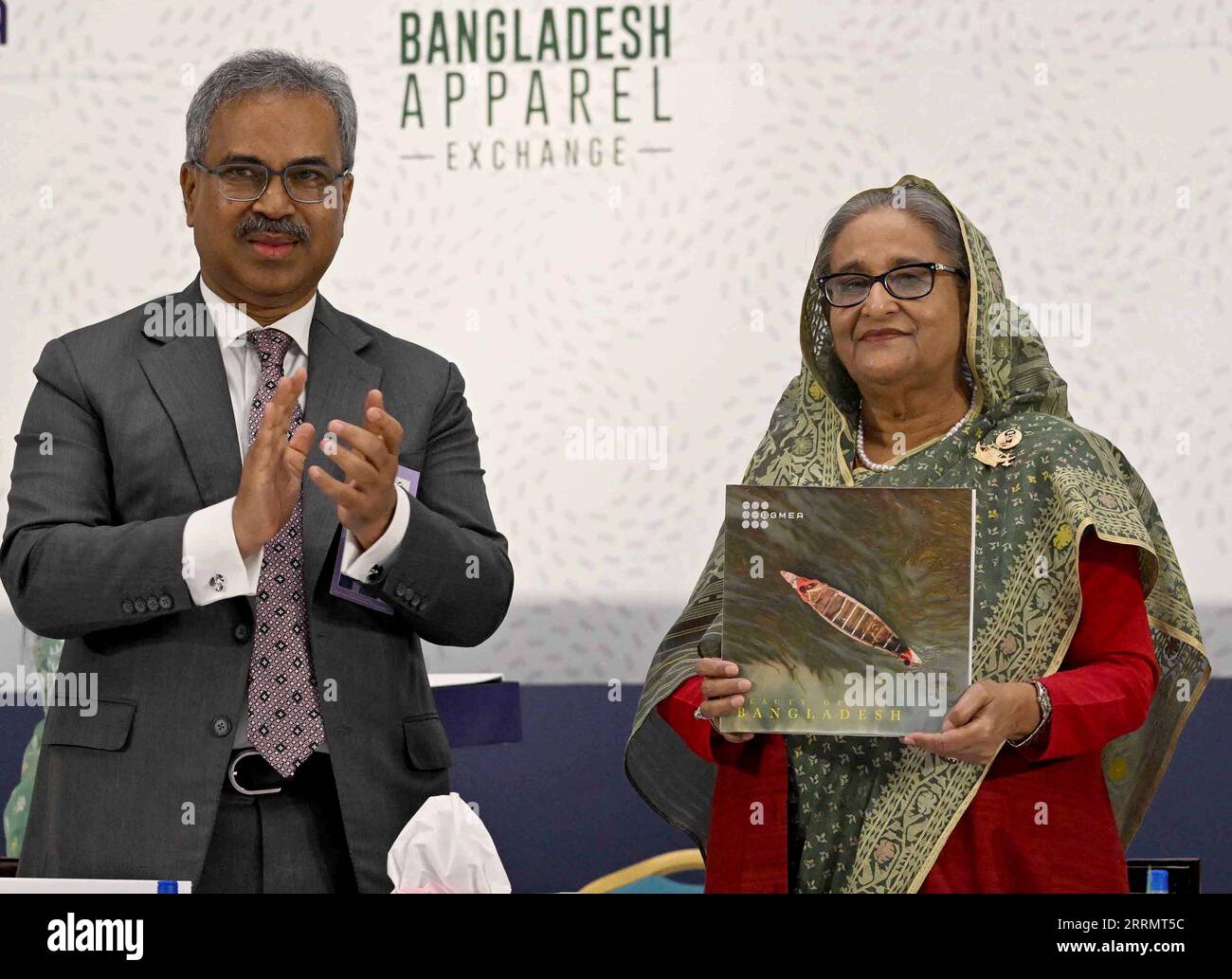 221114 -- DHAKA, Nov. 14, 2022 -- Bangladeshi Prime Minister Sheikh ...