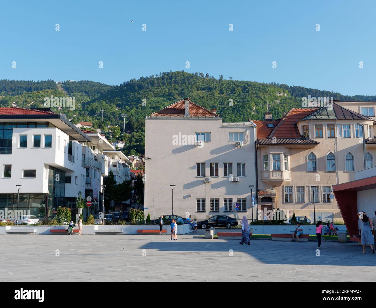 Mix of historic mansion style properties and modern building in the ...