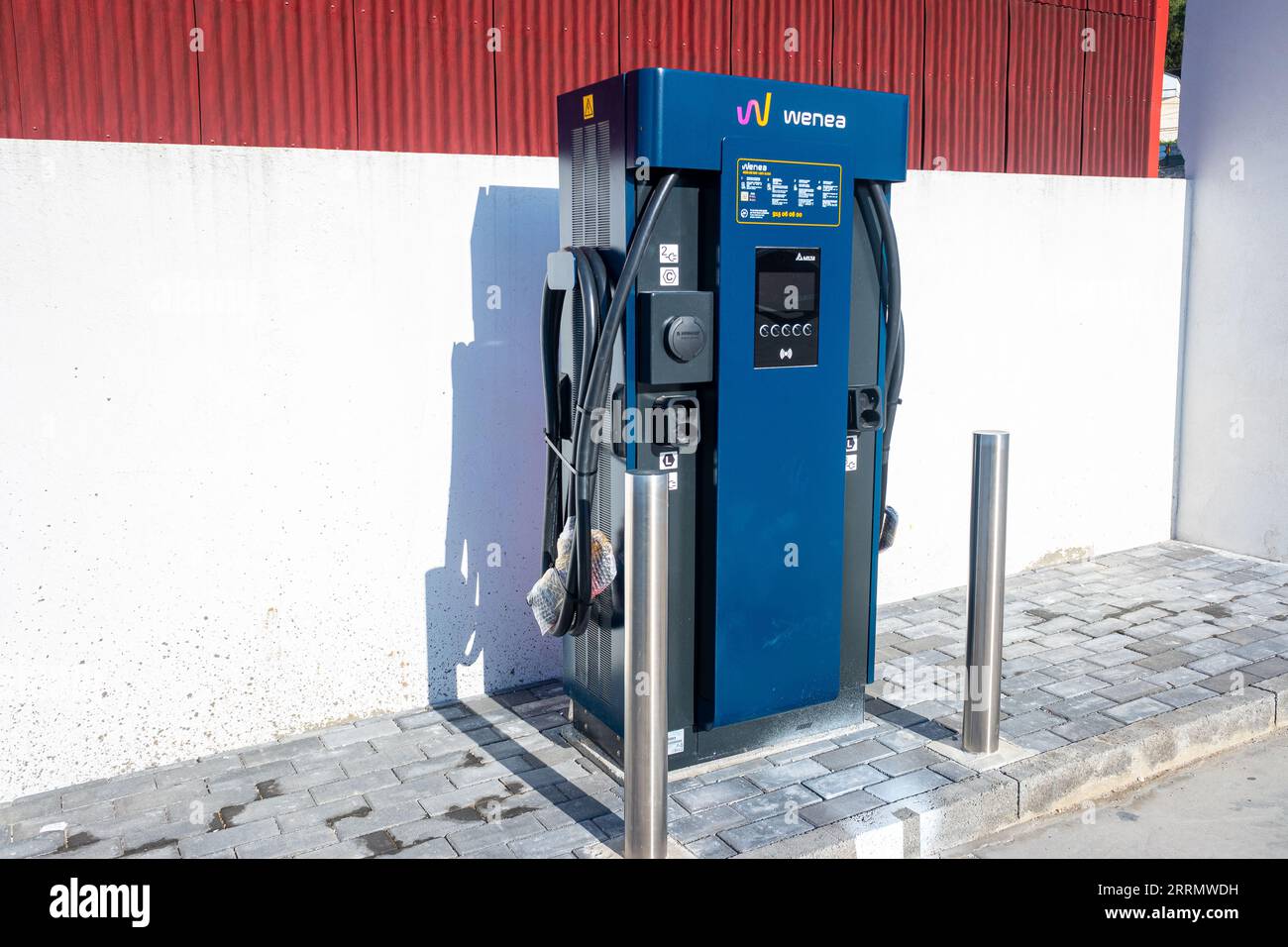 Electric charge point spain hi-res stock photography and images - Alamy