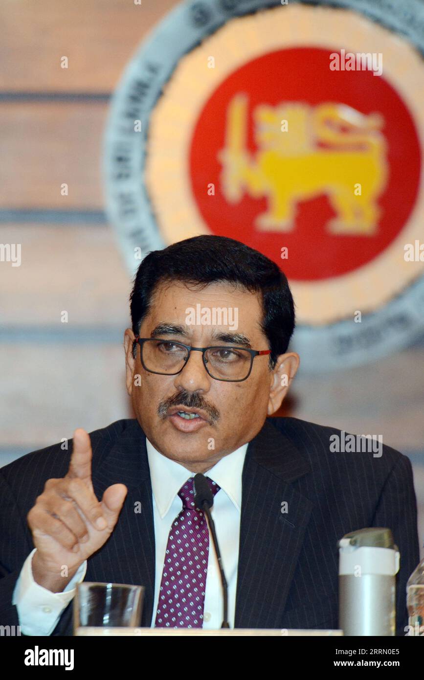 Sri lanka and interest rates hi-res stock photography and images - Alamy