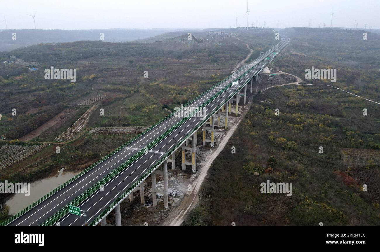 221128 -- HEFEI, Nov. 28, 2022 -- This aerial photo taken on Nov. 27 ...