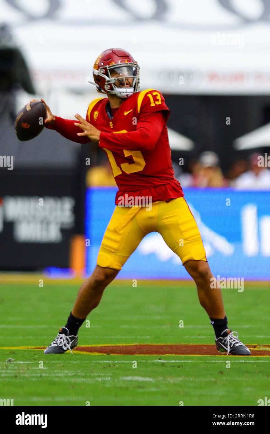 LOS ANGELES, CA - SEPTEMBER 02: USC Trojans quarterback Caleb Williams ...